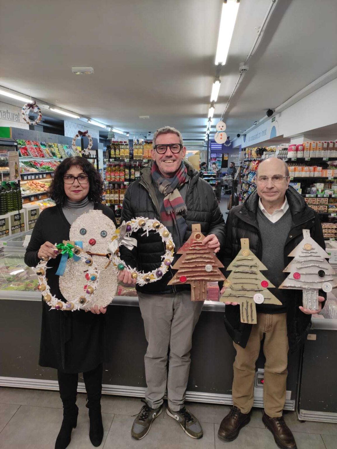 Plusfresc estrena su decoración de Navidad sostenible y solidaria ...